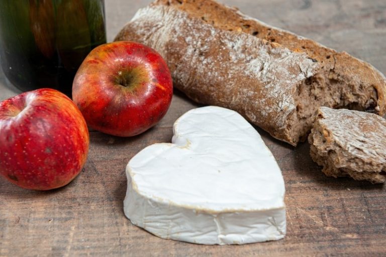 Three interesting cheeses for your cheeseboard | Taste of France®