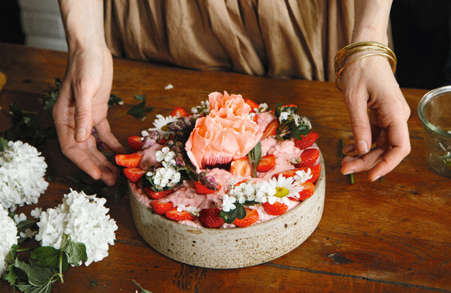 Strawberry and elderflower bavarois | Taste of France®