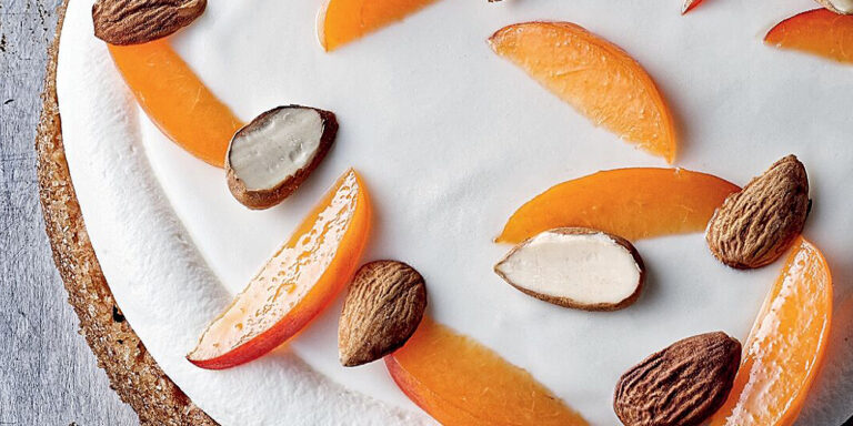 Breton cake with almond blancmange and apricots | Taste of France