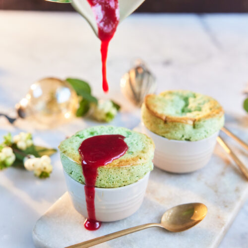 Pistachio soufflés with cranberry coulis | Taste of France®