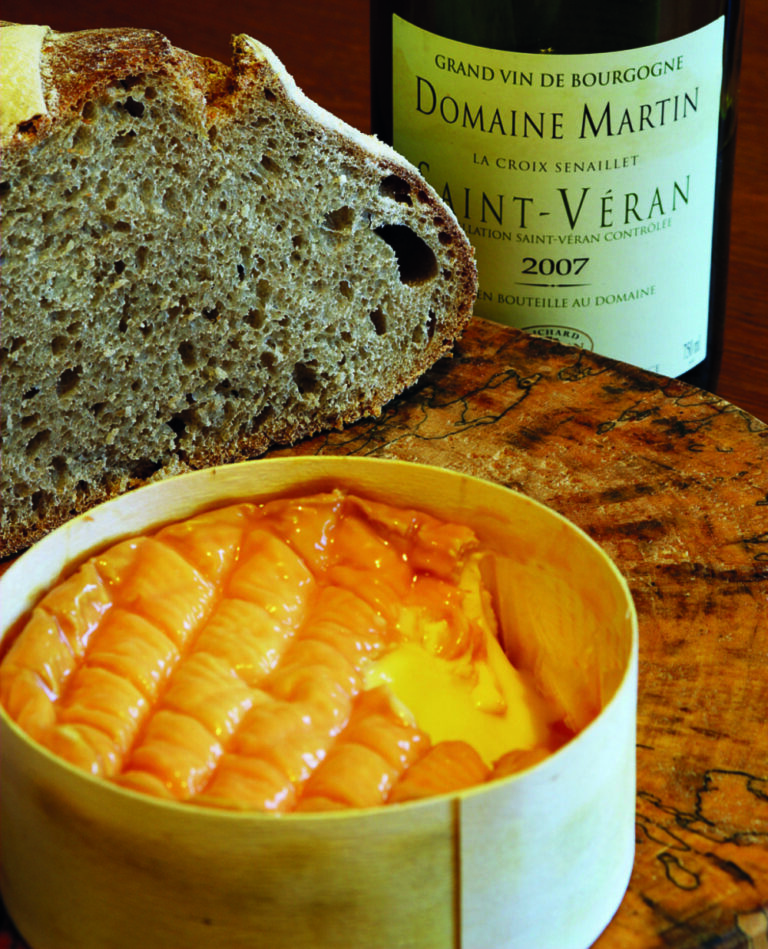 How to eat cheese: A cheesemonger’s guide | Taste of France®