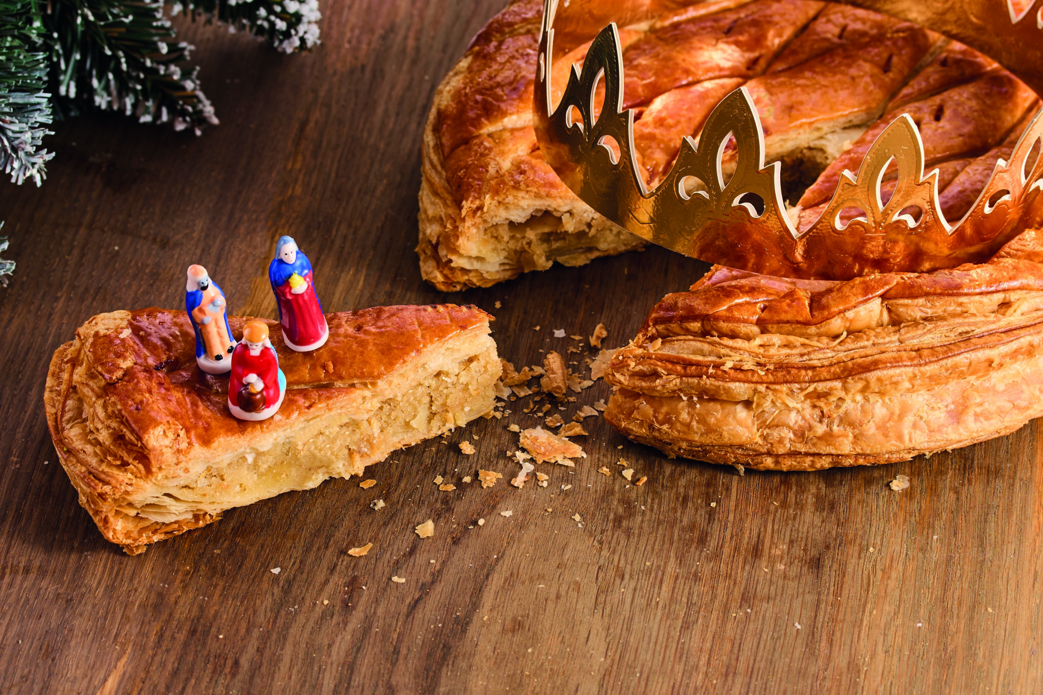 French Christmas Food Traditions: Le Réveillon de Noël, Bûche de Noël ...